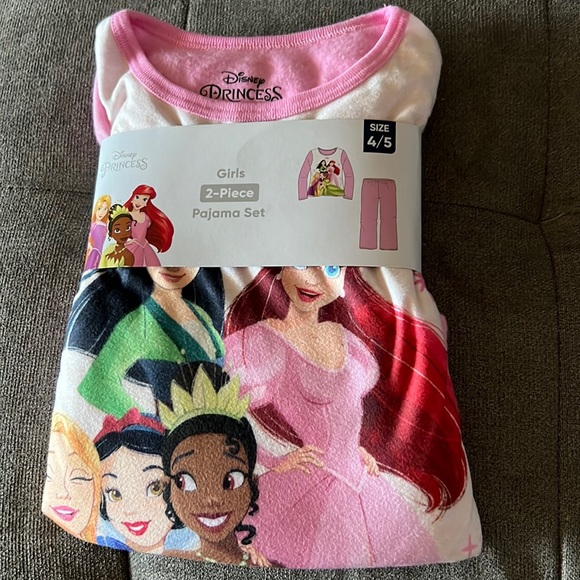Disney | Pajamas | Disney Princess 2 Piece Pajama Set Nwt | Poshmark